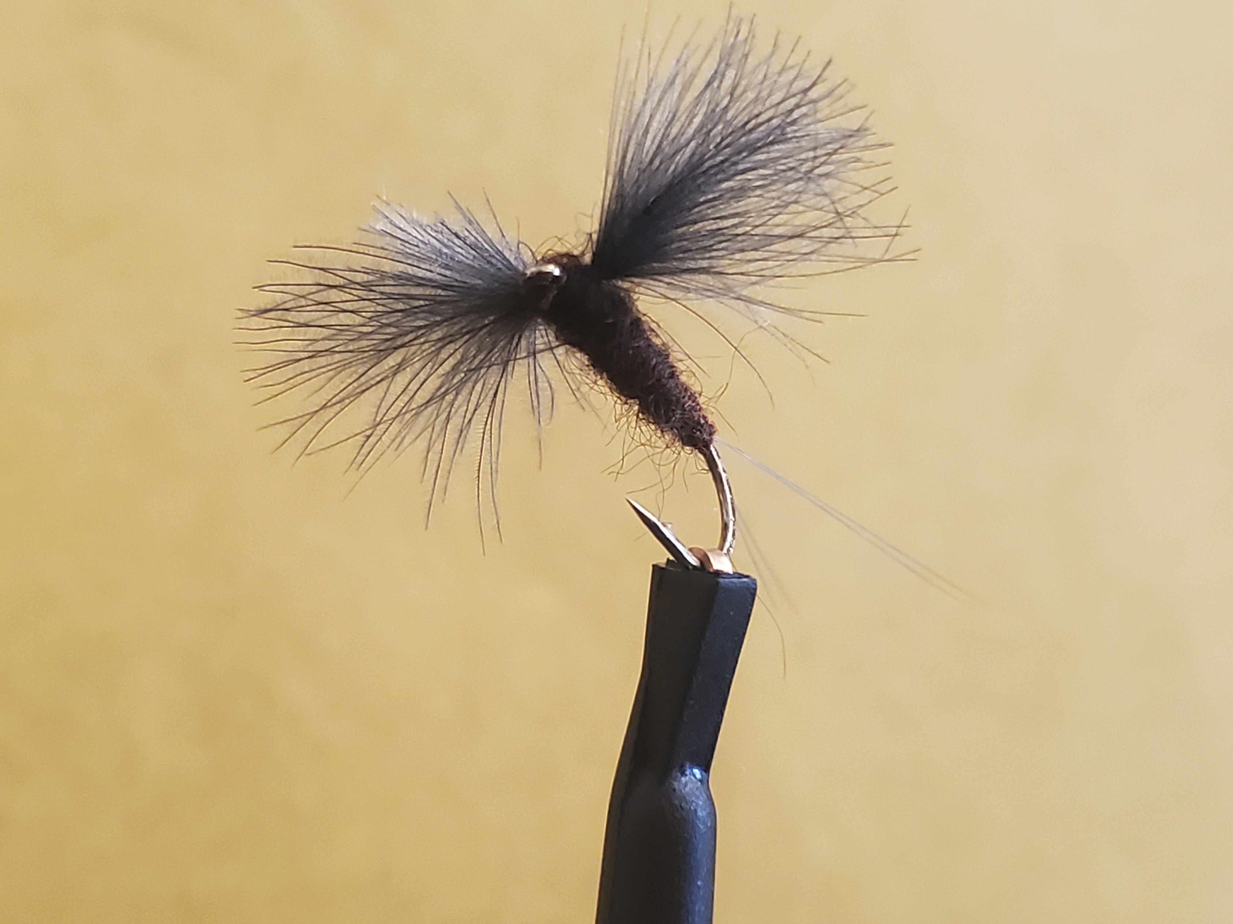 Isonychia CDC Knock Down Dun Dry Fly, Slate Drake CDC Knock Down Dun ...